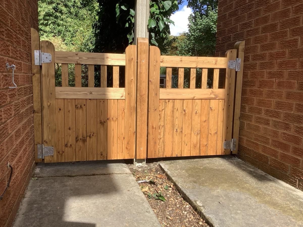 Wooden Driveway Gates Nottingham - Supply & Fit, Nottingham Fencing