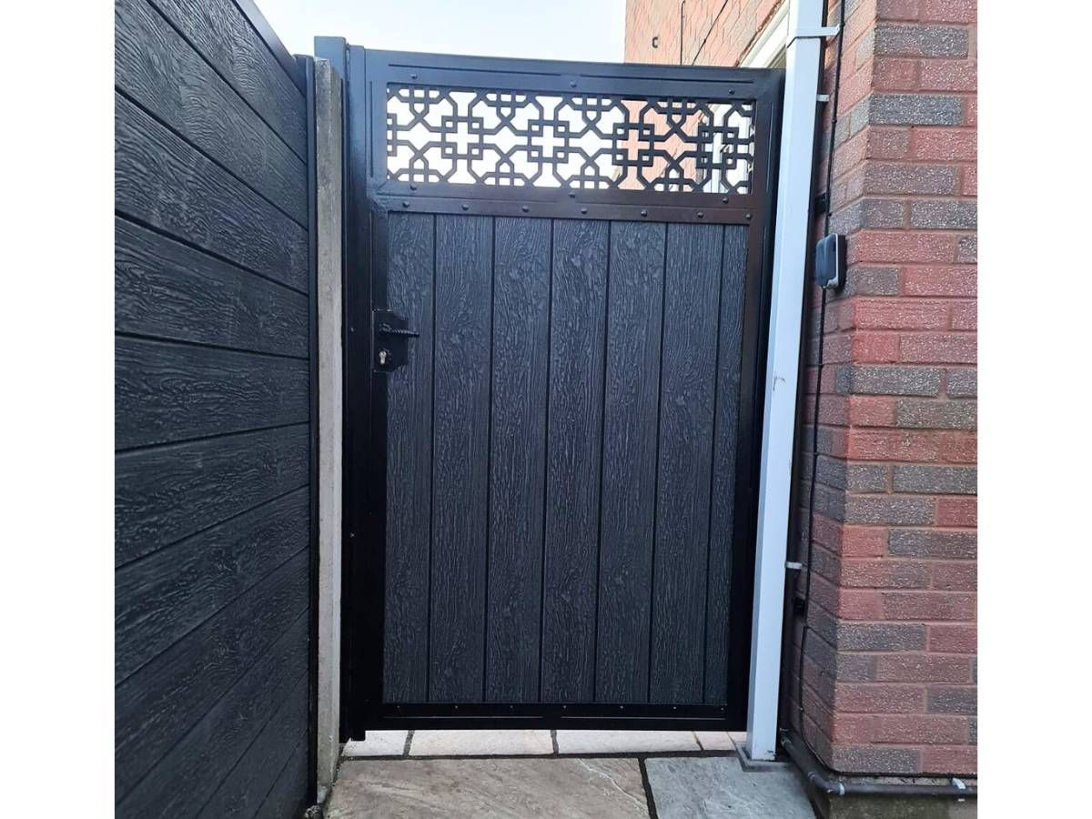 Composite Fencing - panels, plastic & UPVC fencing, Nottingham