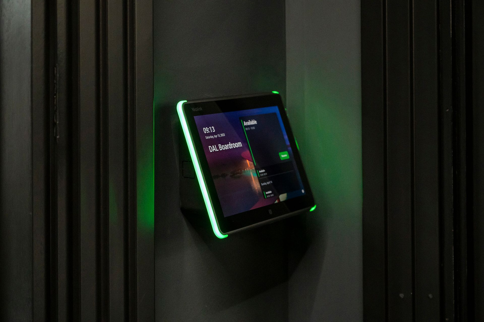 Frontline Safety Office | Commercial Office Design With Saxen