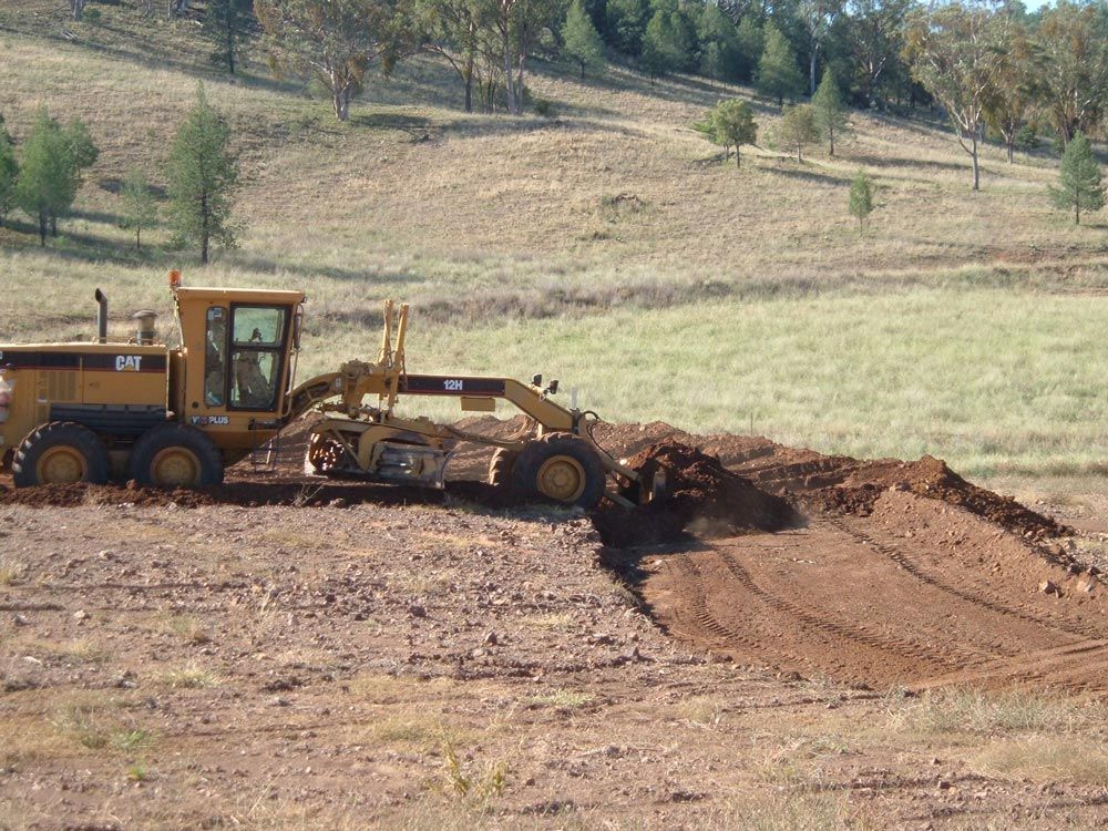Contour Banks in Tamworth | Brands Earthmoving