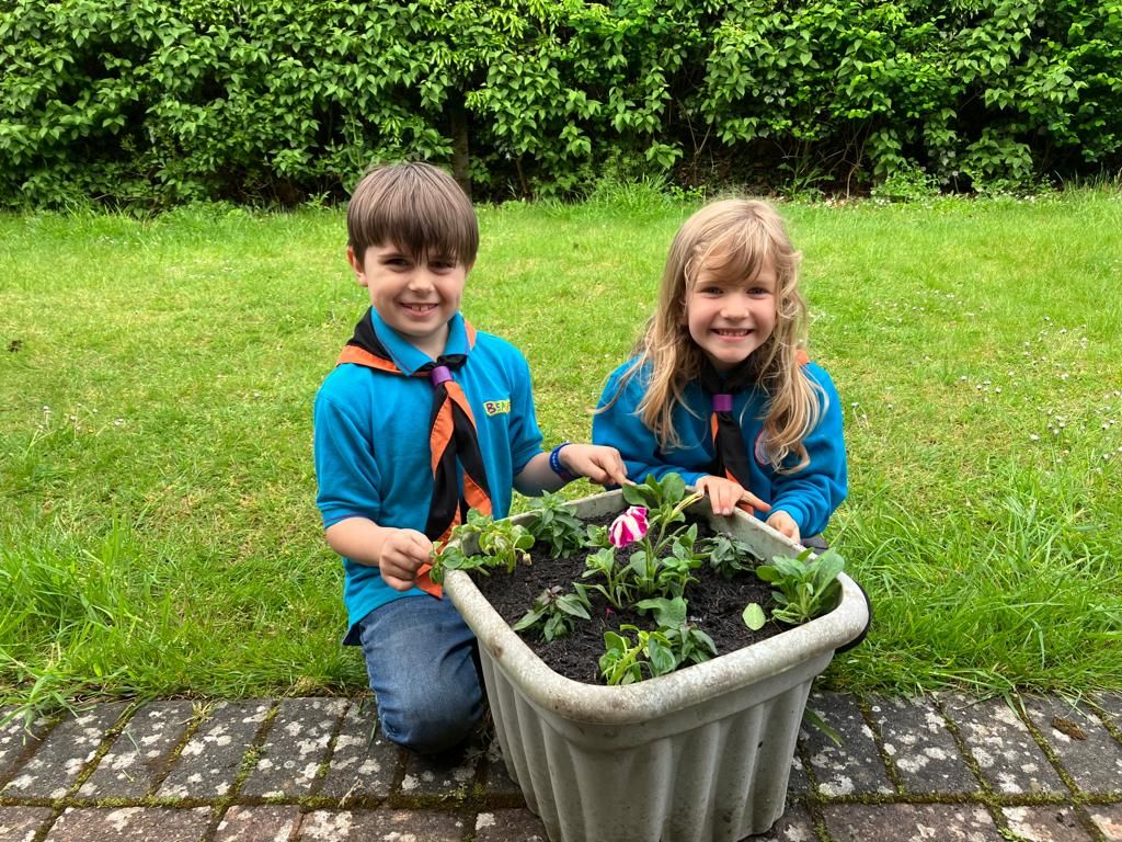 Beavers brighten up Caythorpe Village Hall, thanks to B&Q