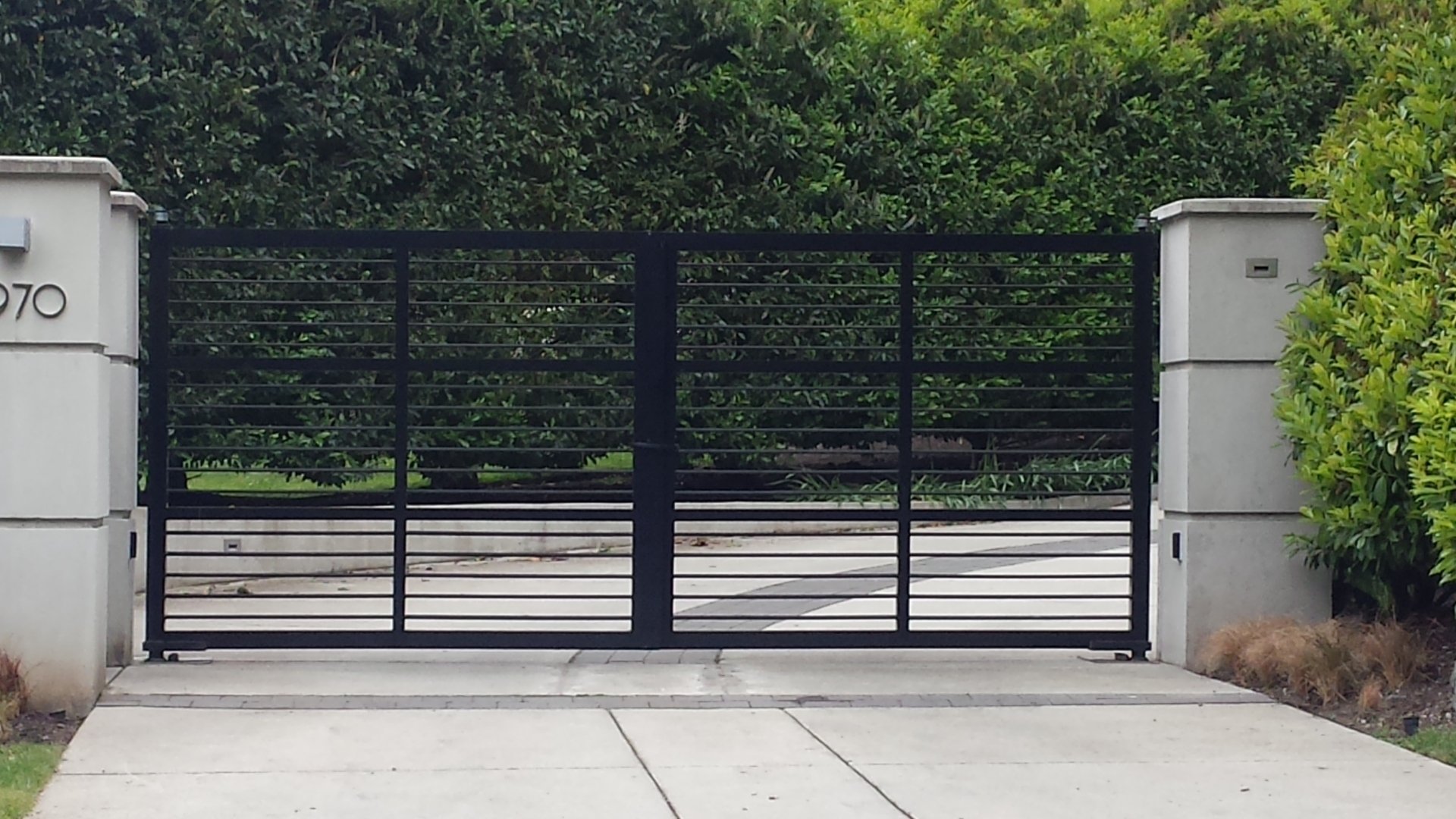 Custom Gate, fabricating, Custom Metal Gate Victoria BC