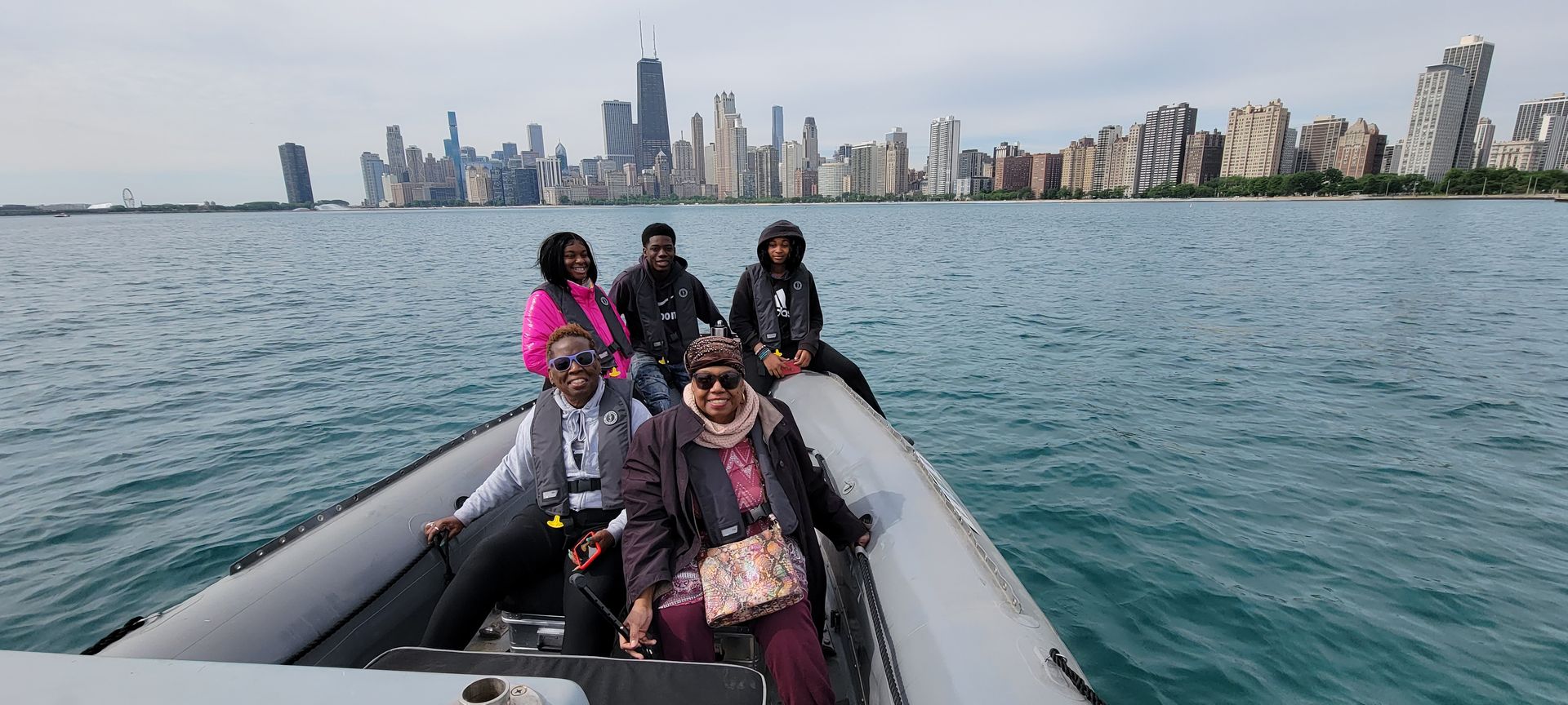 BlackHawk Boat Tours Chicago - Private Adventure Speedboat Tours