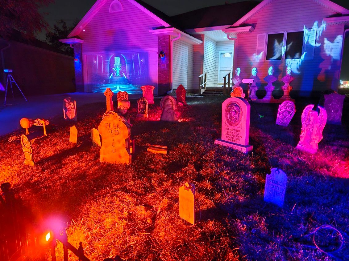 Haunted Cemetery Tours | Ollie The Trolley
