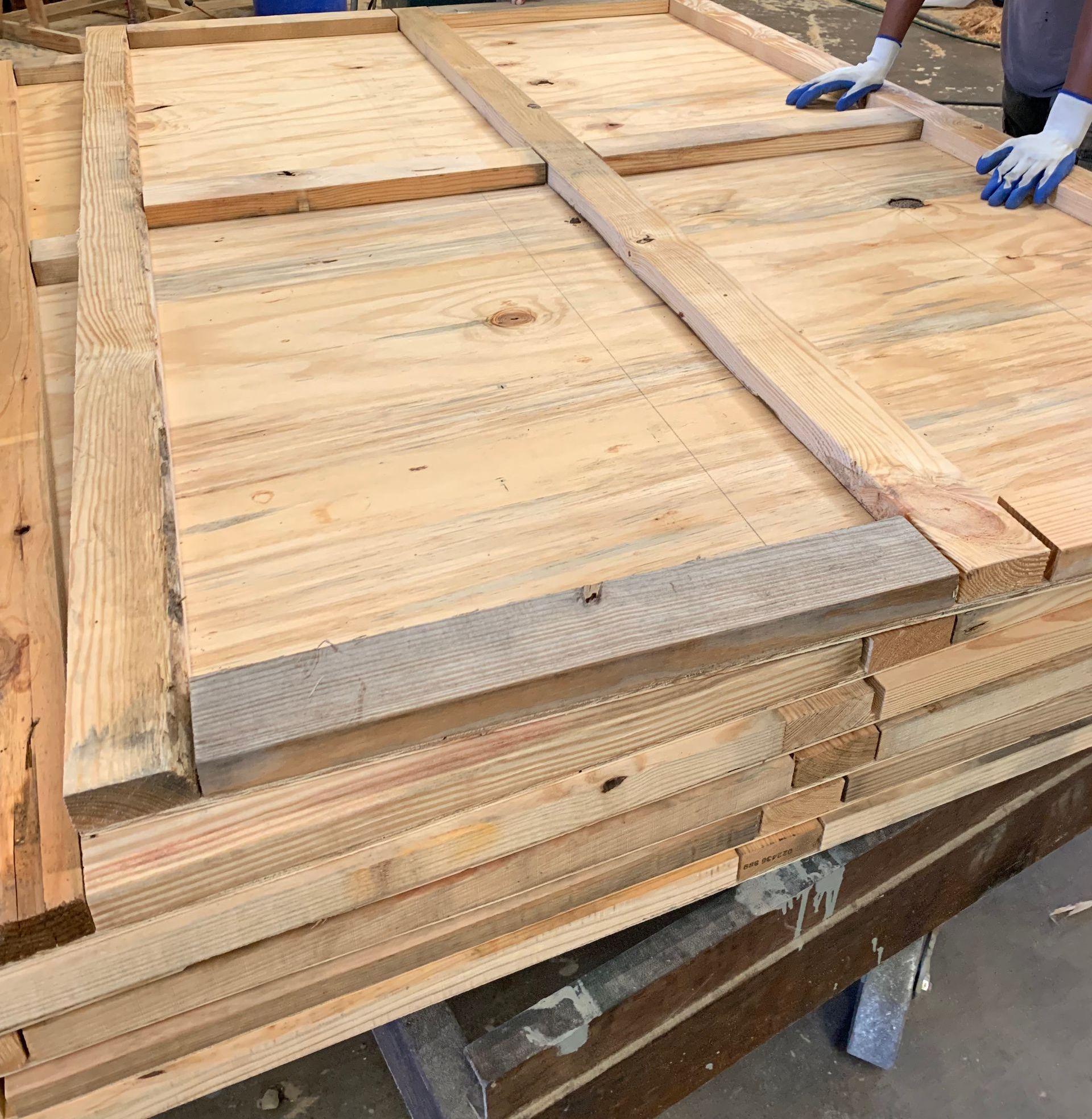 Contact AB Pallet & Precut