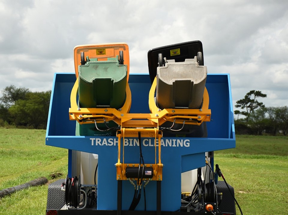 Houston, Tx Residential Trash Can Cleaning Service | Spick & Span Trash ...