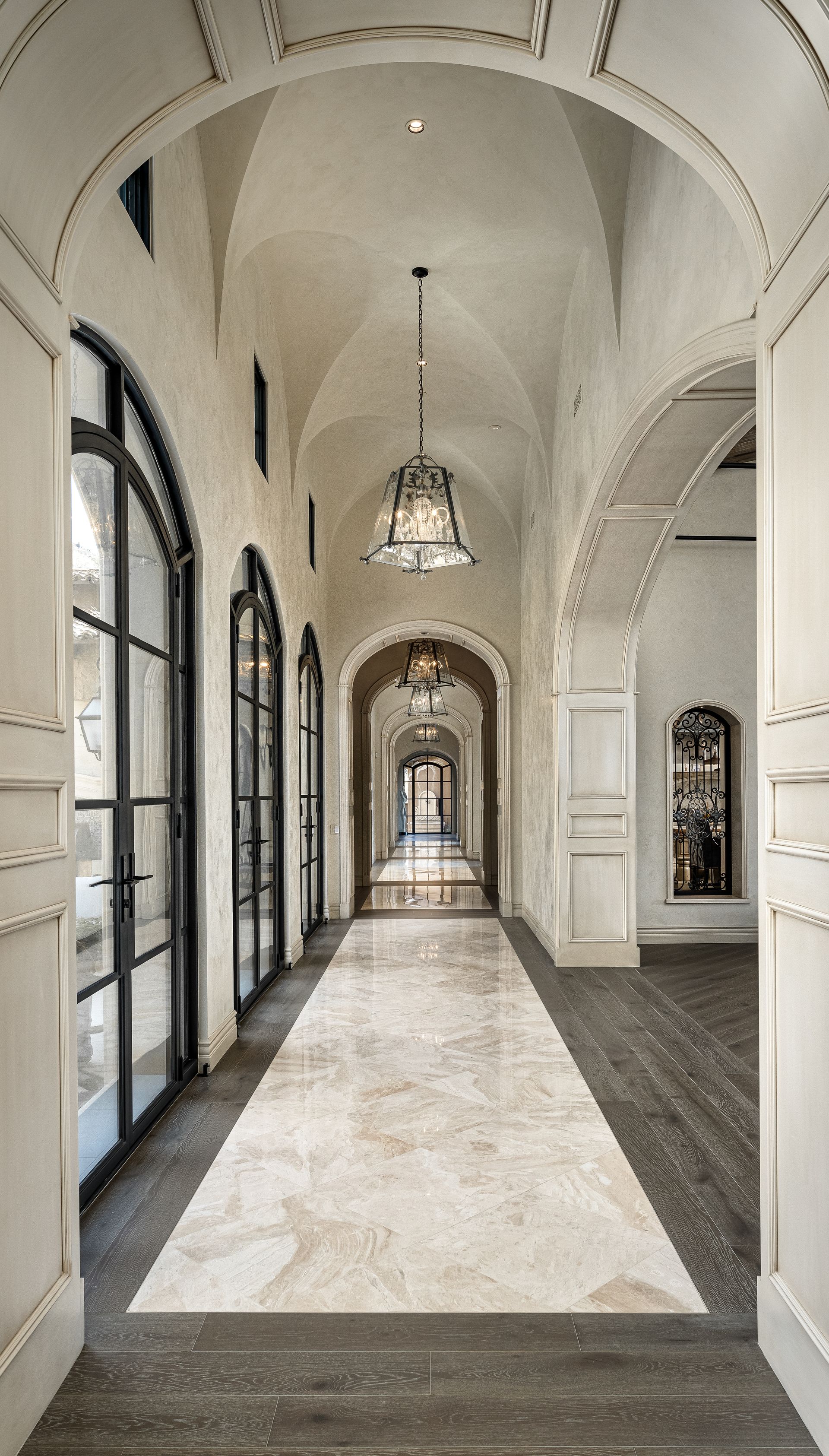 French Luxury - Fratantoni Design