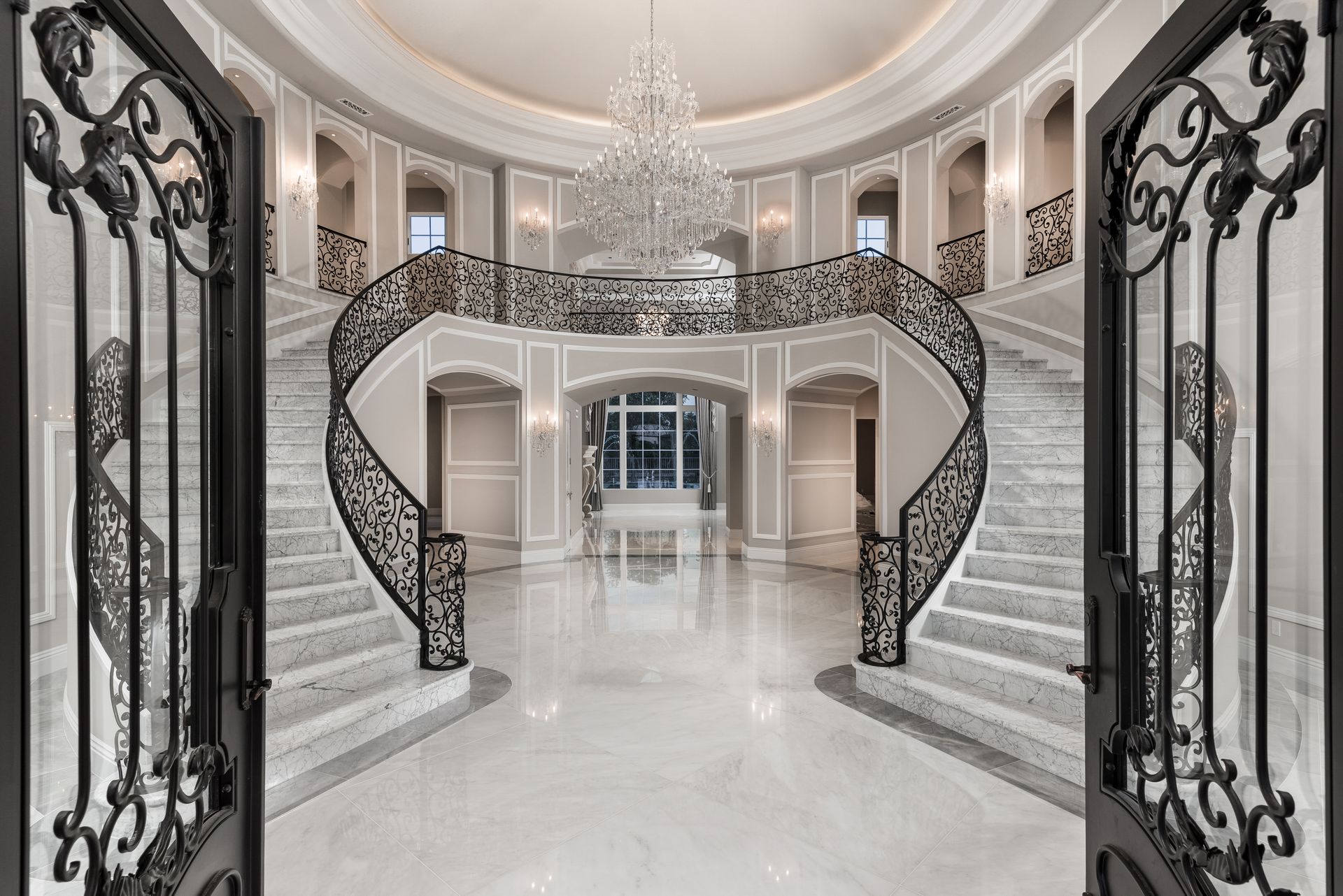 Formal Mediterranean - Fratantoni Design