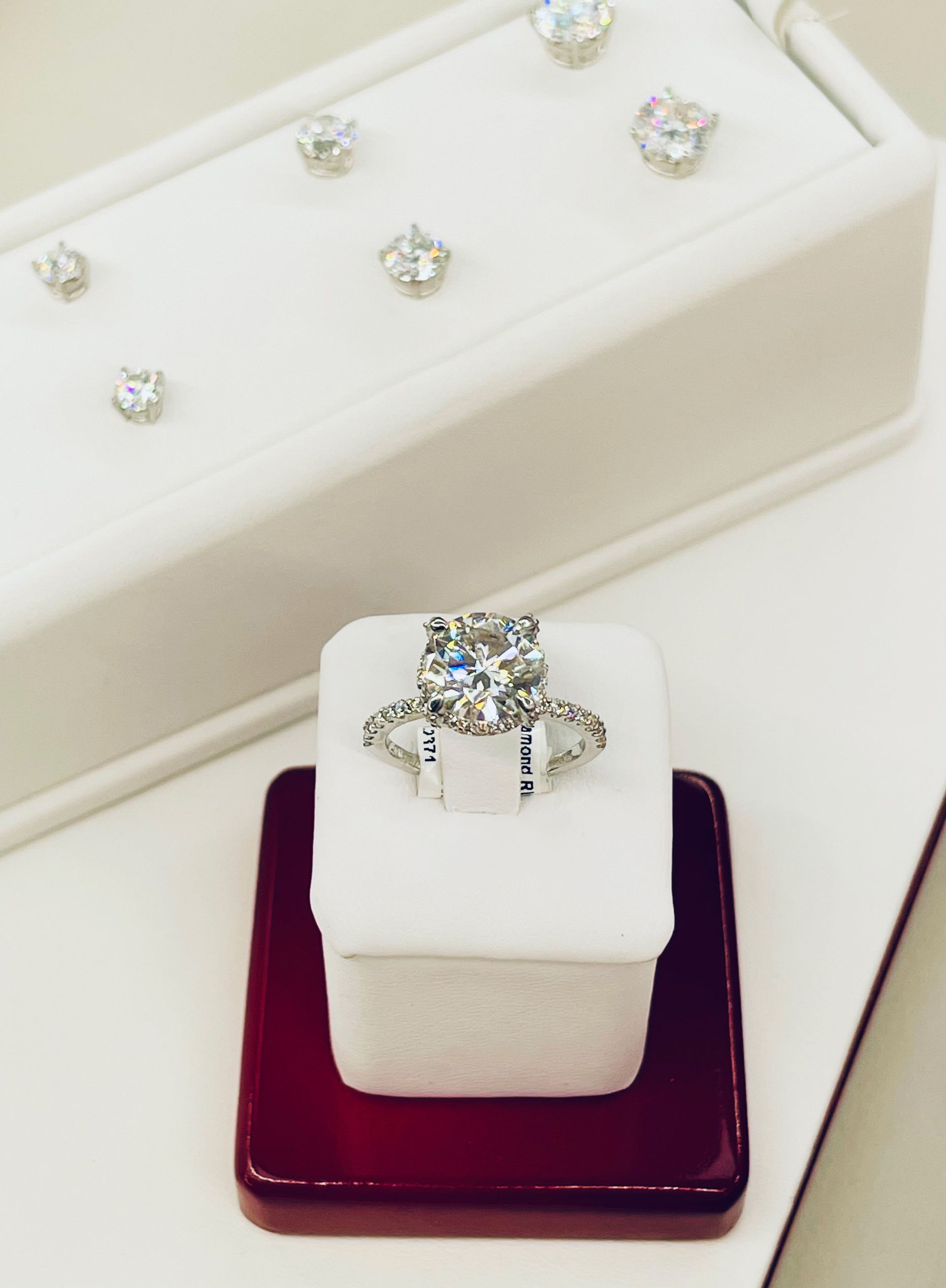 Art and Jewelry Gallery – Pompano Beach, FL – Gulry Fine