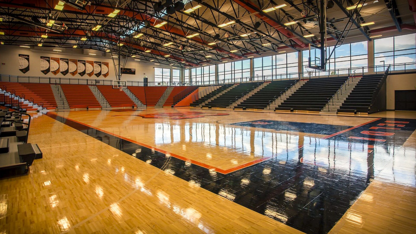 Interkal | ESM Telescopic Bleachers at Belding HS