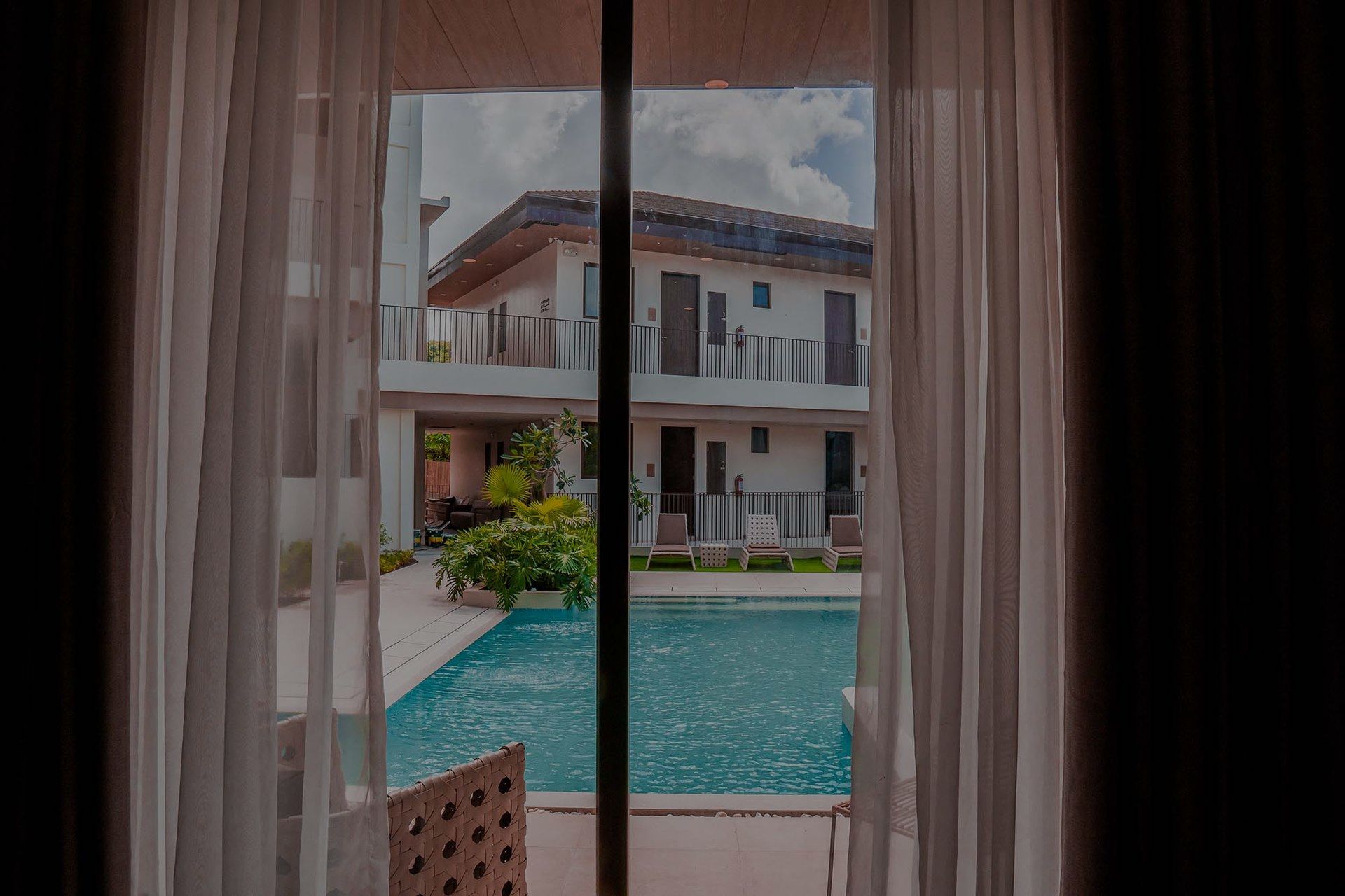 Standard Twin Room | Charlie's El Nido Hotel