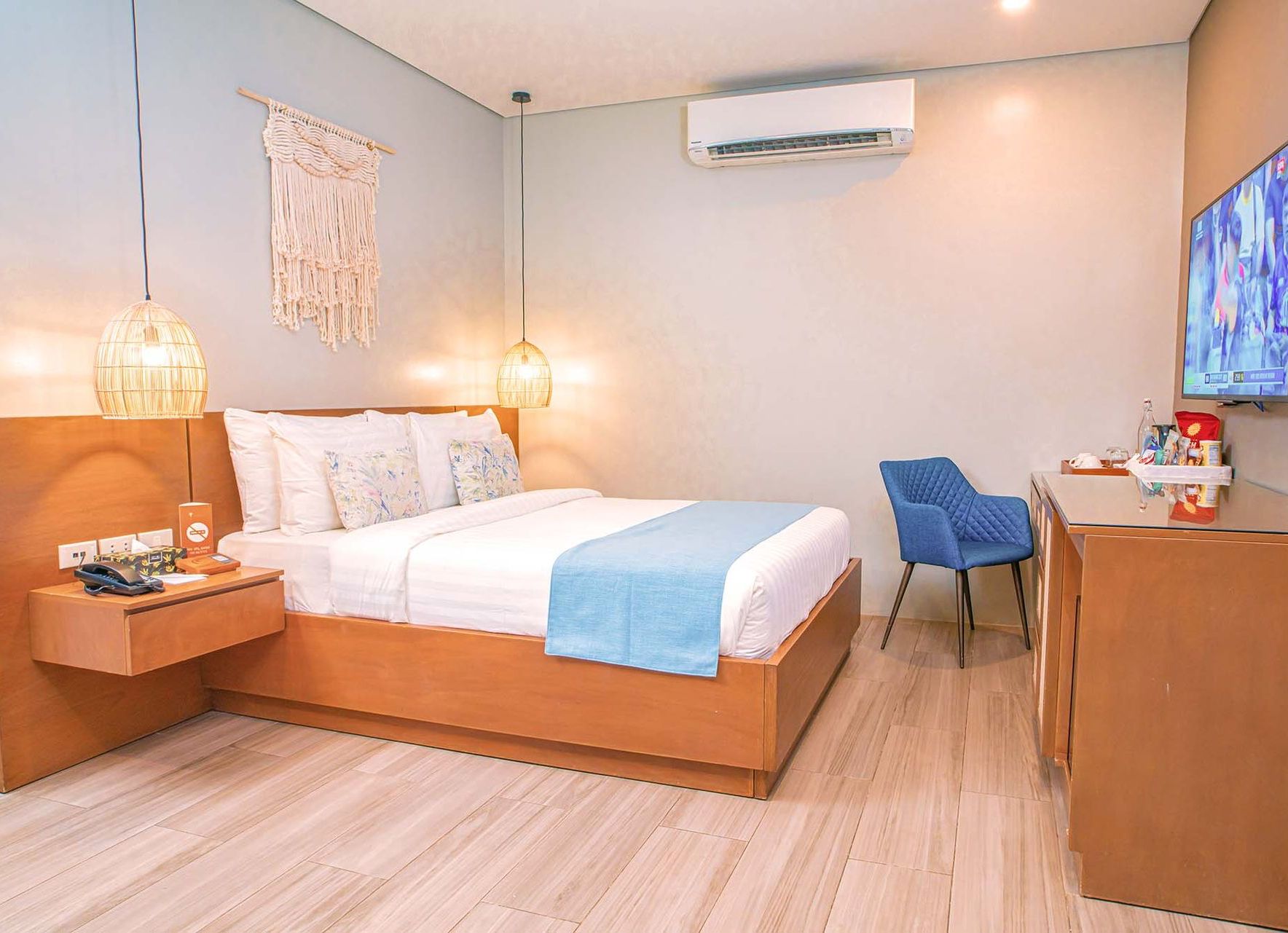 Luxury Rooms & Suites - Charlie's El Nido Resort