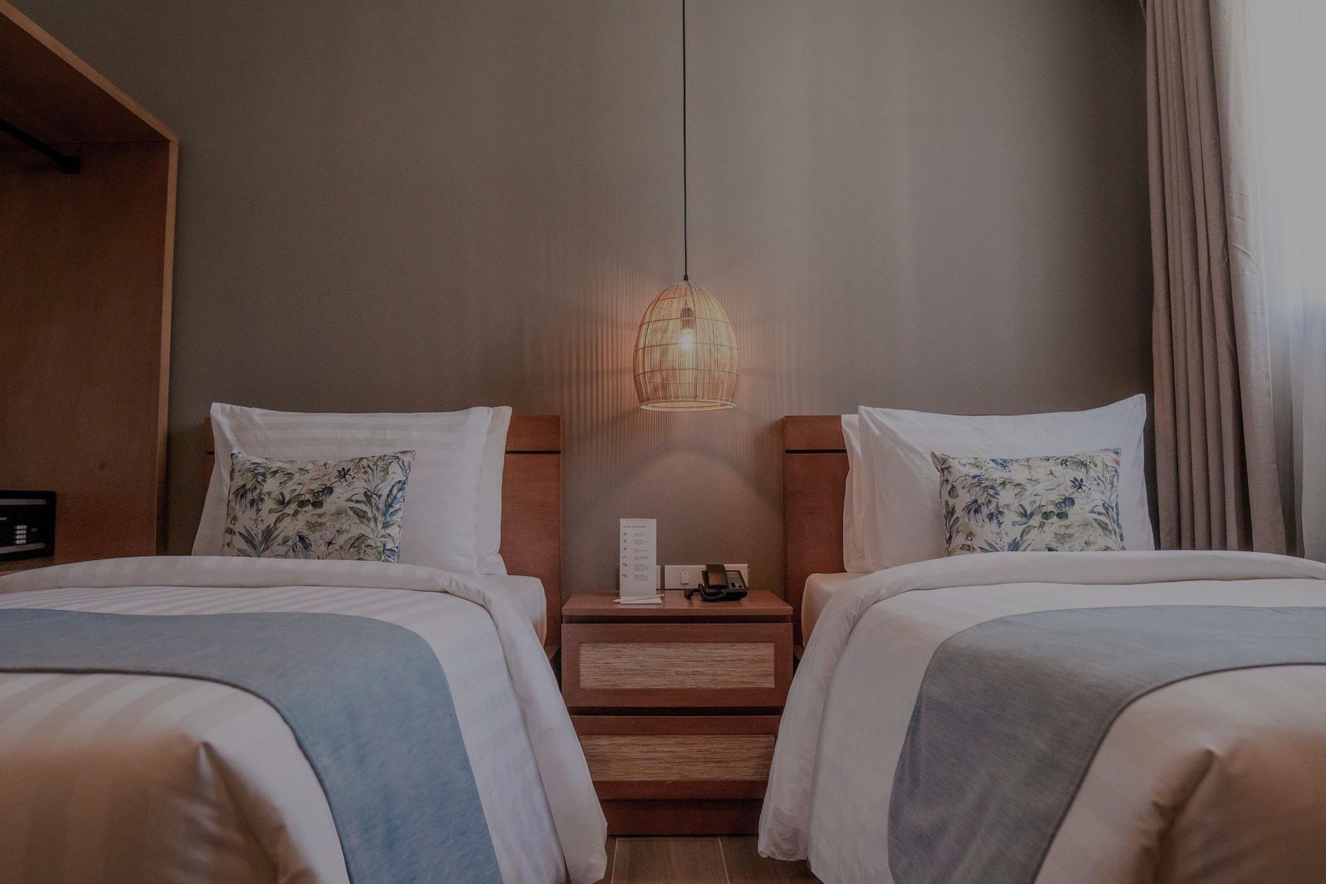 Standard Twin Room | Charlie's El Nido Hotel