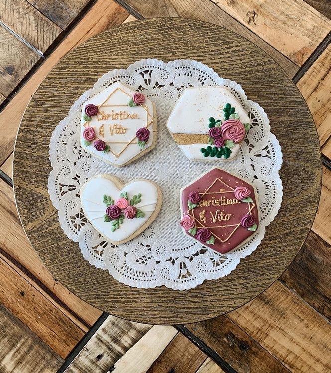 Custom Cakes | Shelby Township, MI | 586-566-5280