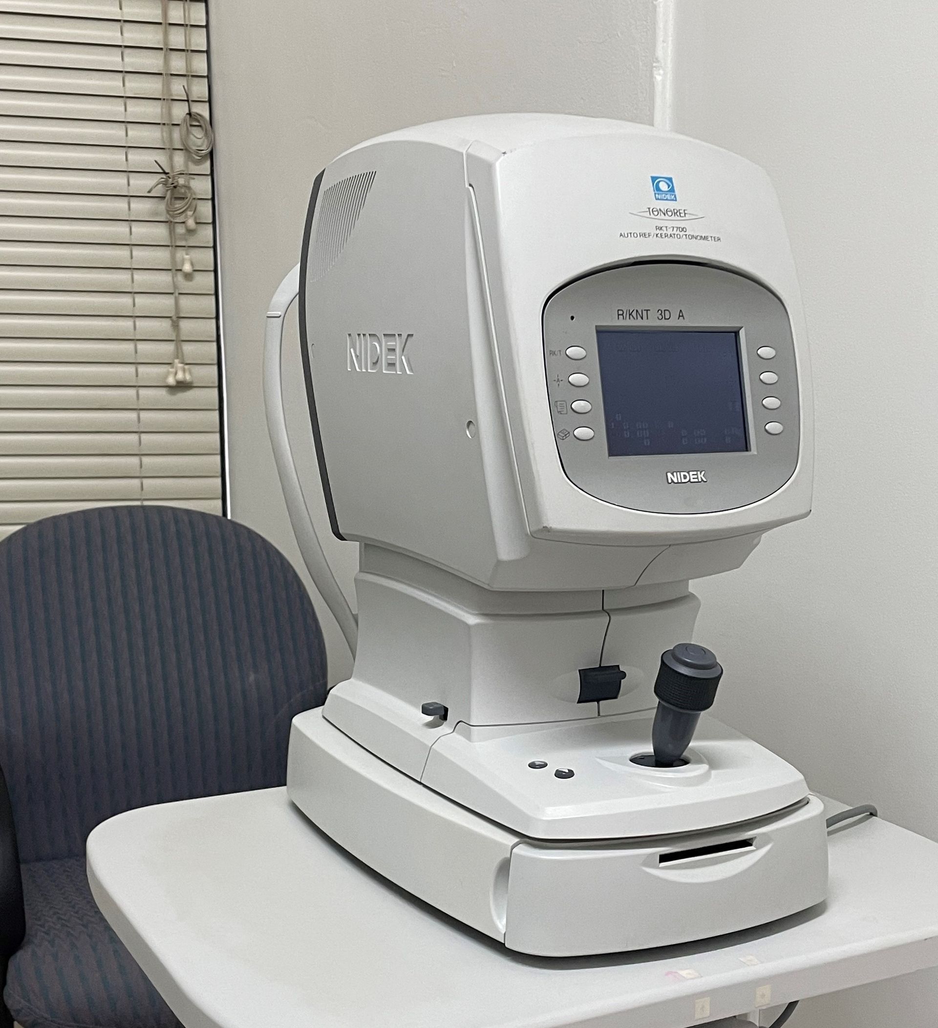 Eye Check in Newcastle | EyeMax EyeCare