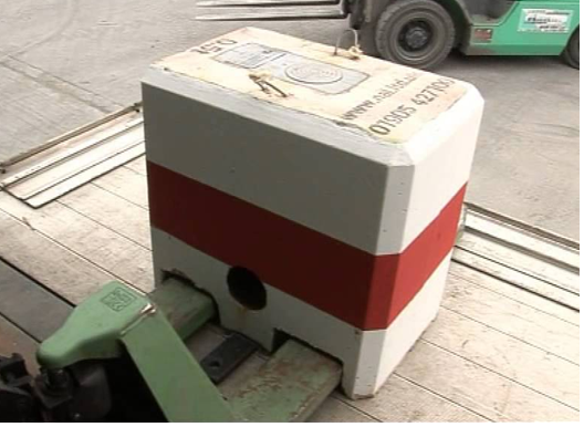 Hire & Install NAL Temporary Foundations | Mast Arms | TFH Ltd