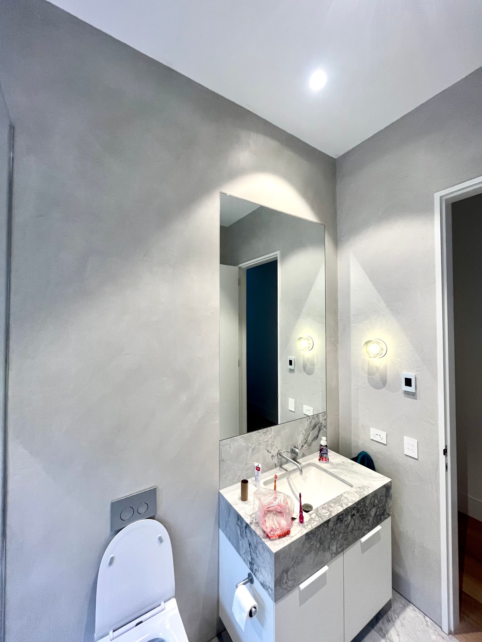 Microcement Bathroom | Microcement Bathroom Walls | Murphy Rendering