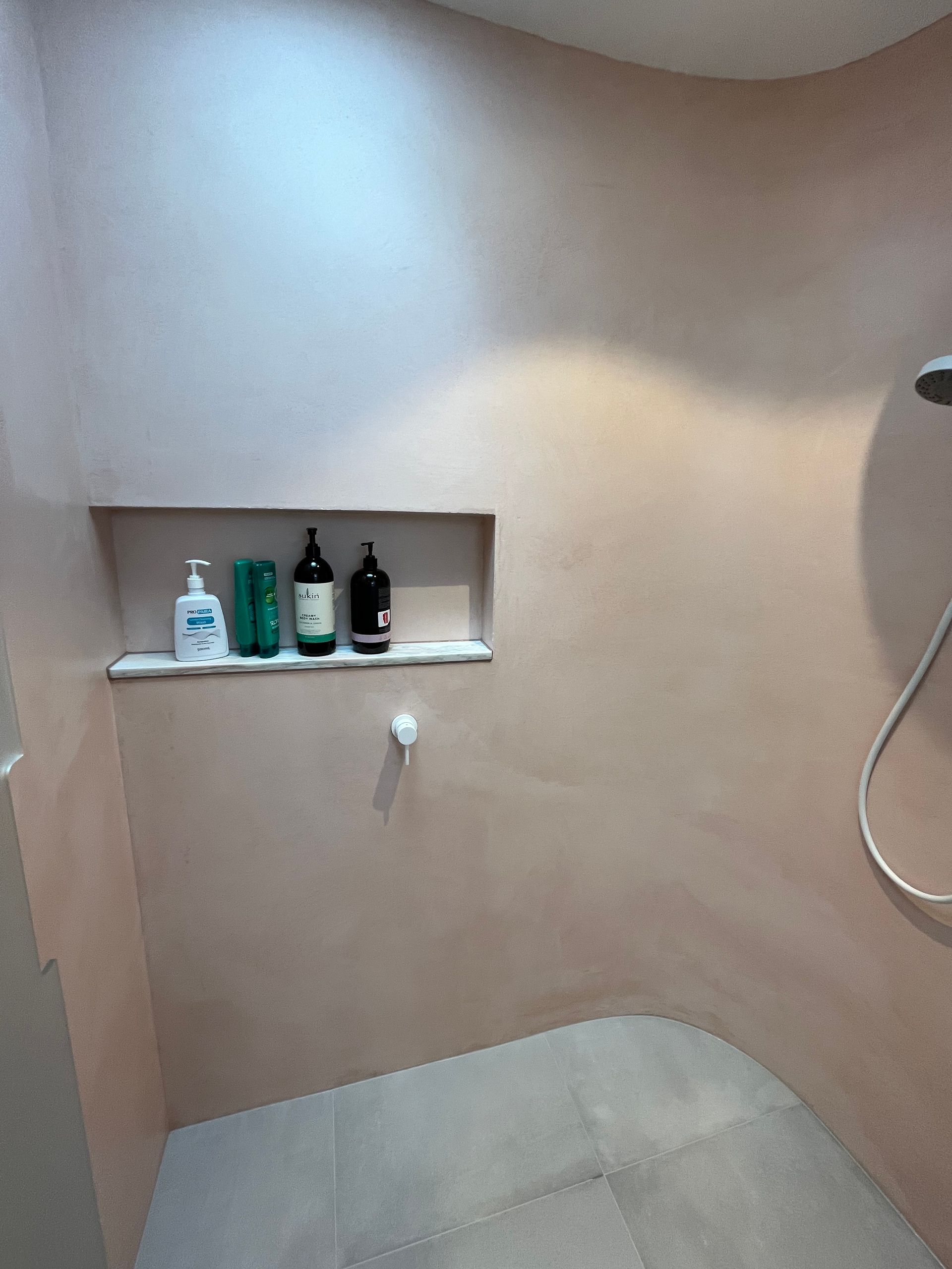 Microcement Bathroom | Microcement Bathroom Walls | Murphy Rendering