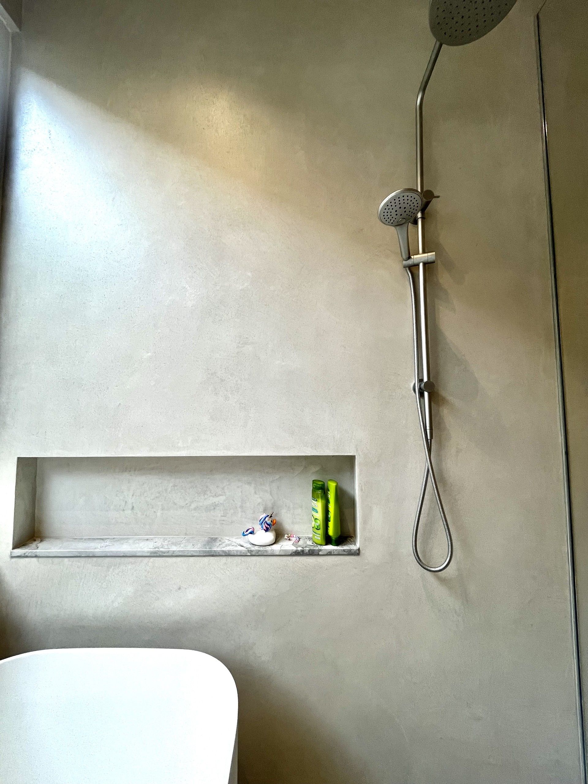 Microcement Bathroom | Microcement Bathroom Walls | Murphy Rendering