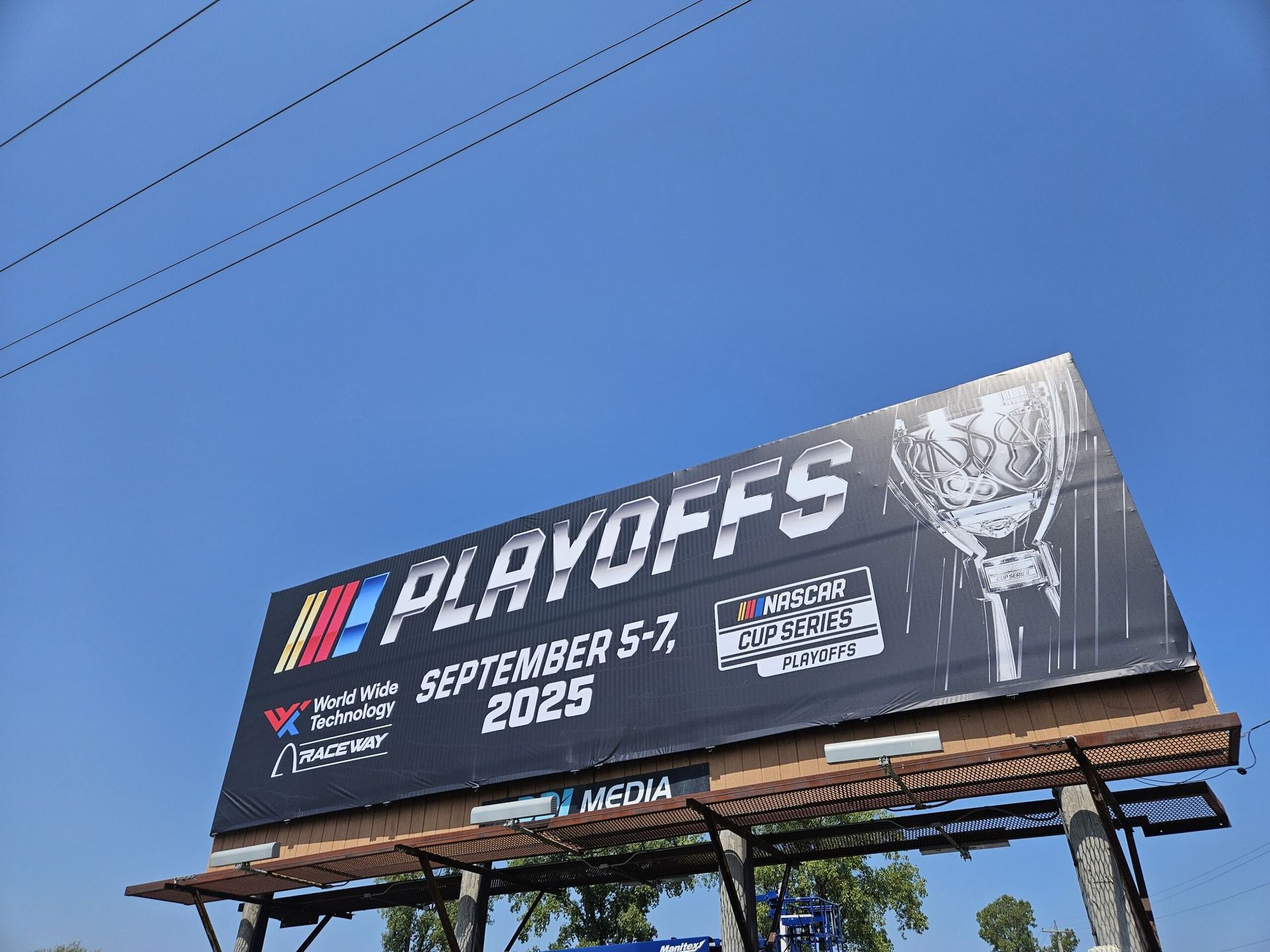 Custom Signage | Halo-Lit Signs | St. Louis, MO