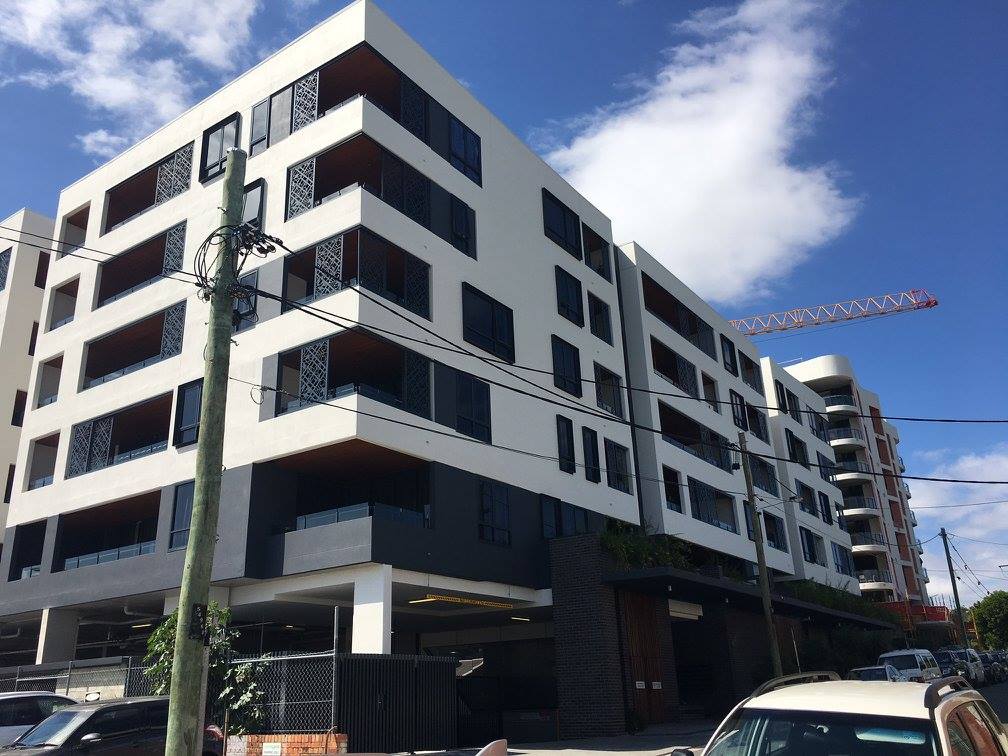 Custom Glass – Gold Coast, QLD – Patterson Glass