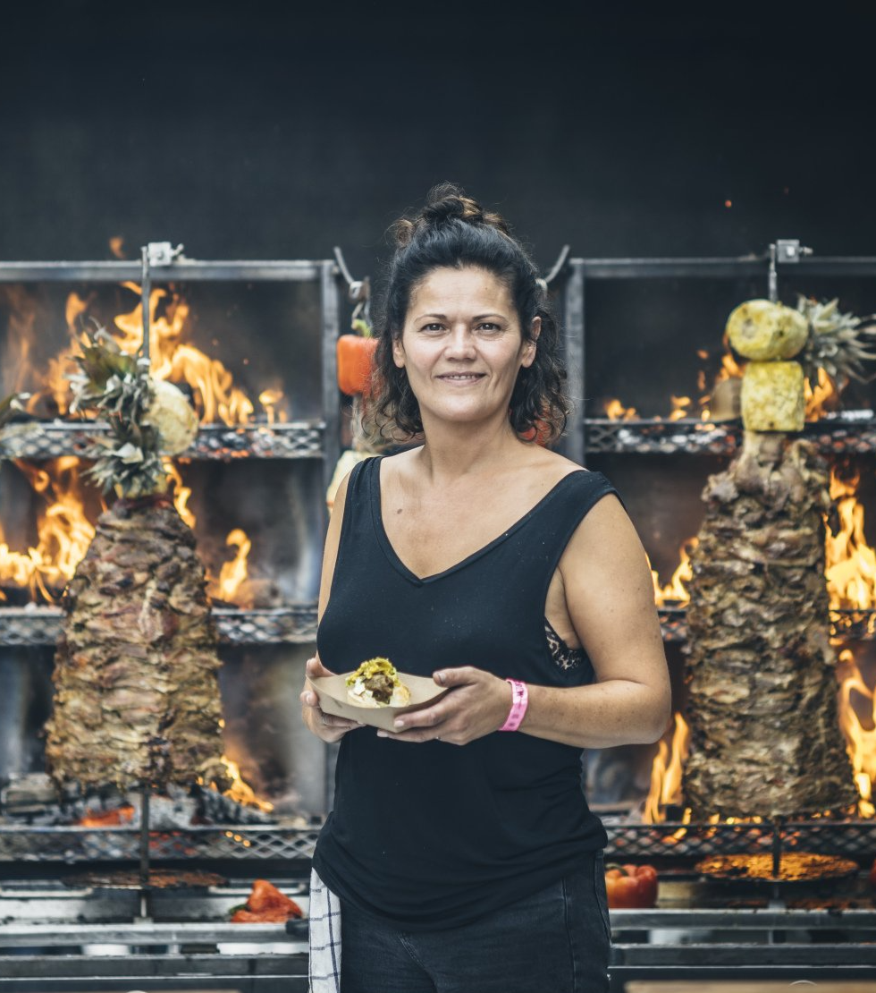 GENEVIEVE TAYLOR, AUTHOR, BARBECUE, FIRE COOK, BRISTOL FIRE SCHOOL