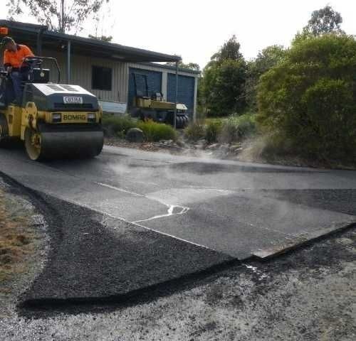 Asphalt Driveways Kingaroy | Roll Formed Driveways