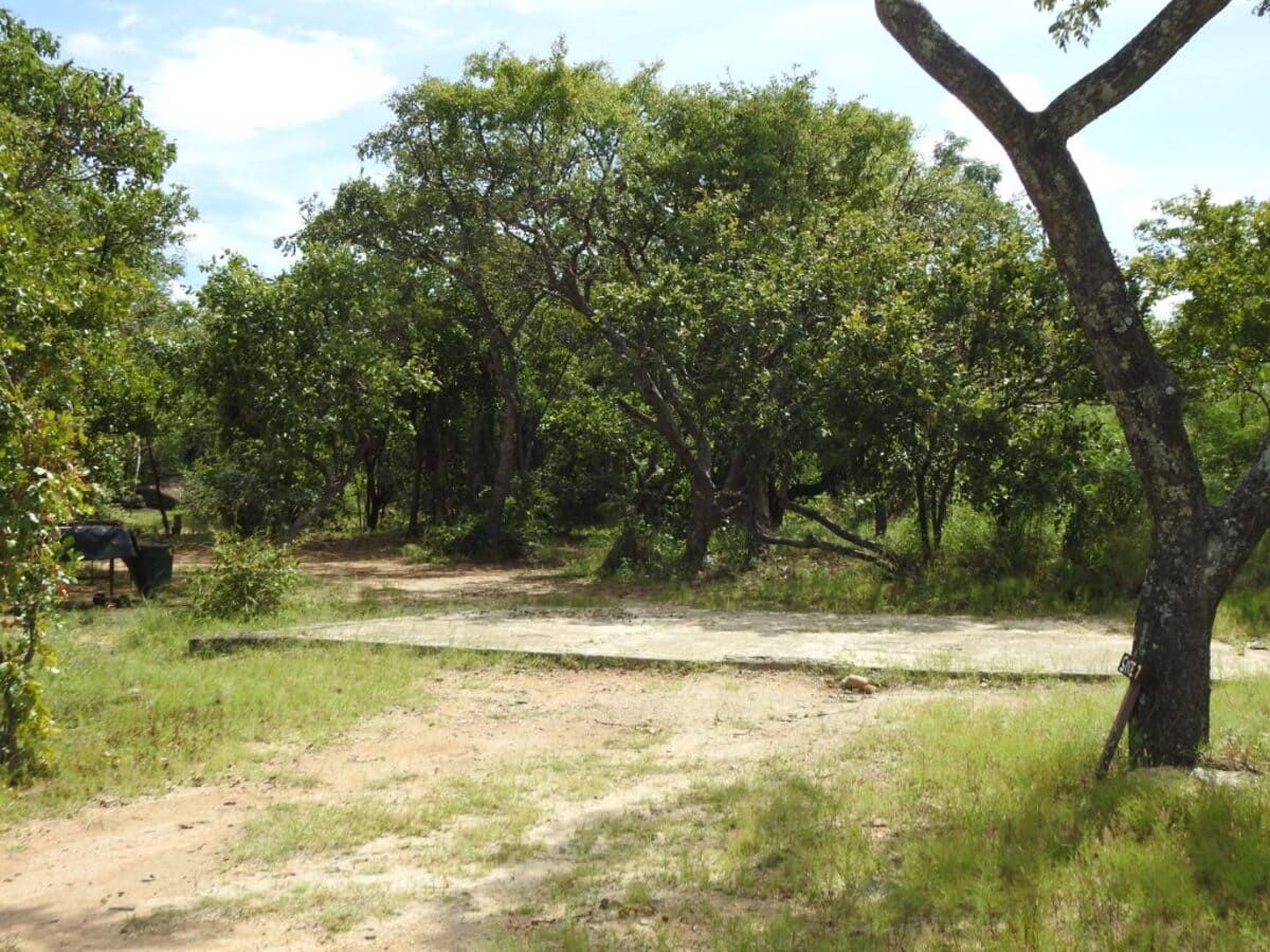 Campsite Accommodation | Farmhouse | Matopos