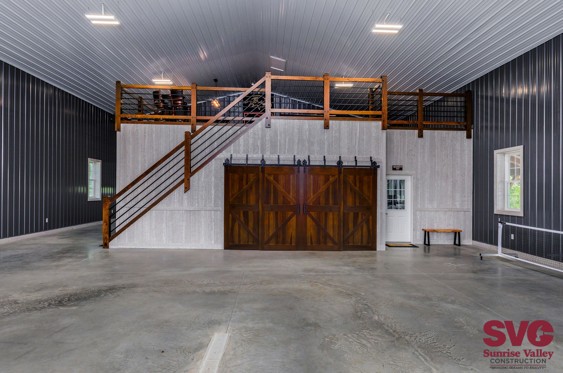 Glenville, PA Barn Timber Frame Photo Gallery | Sunrise Valley Construction