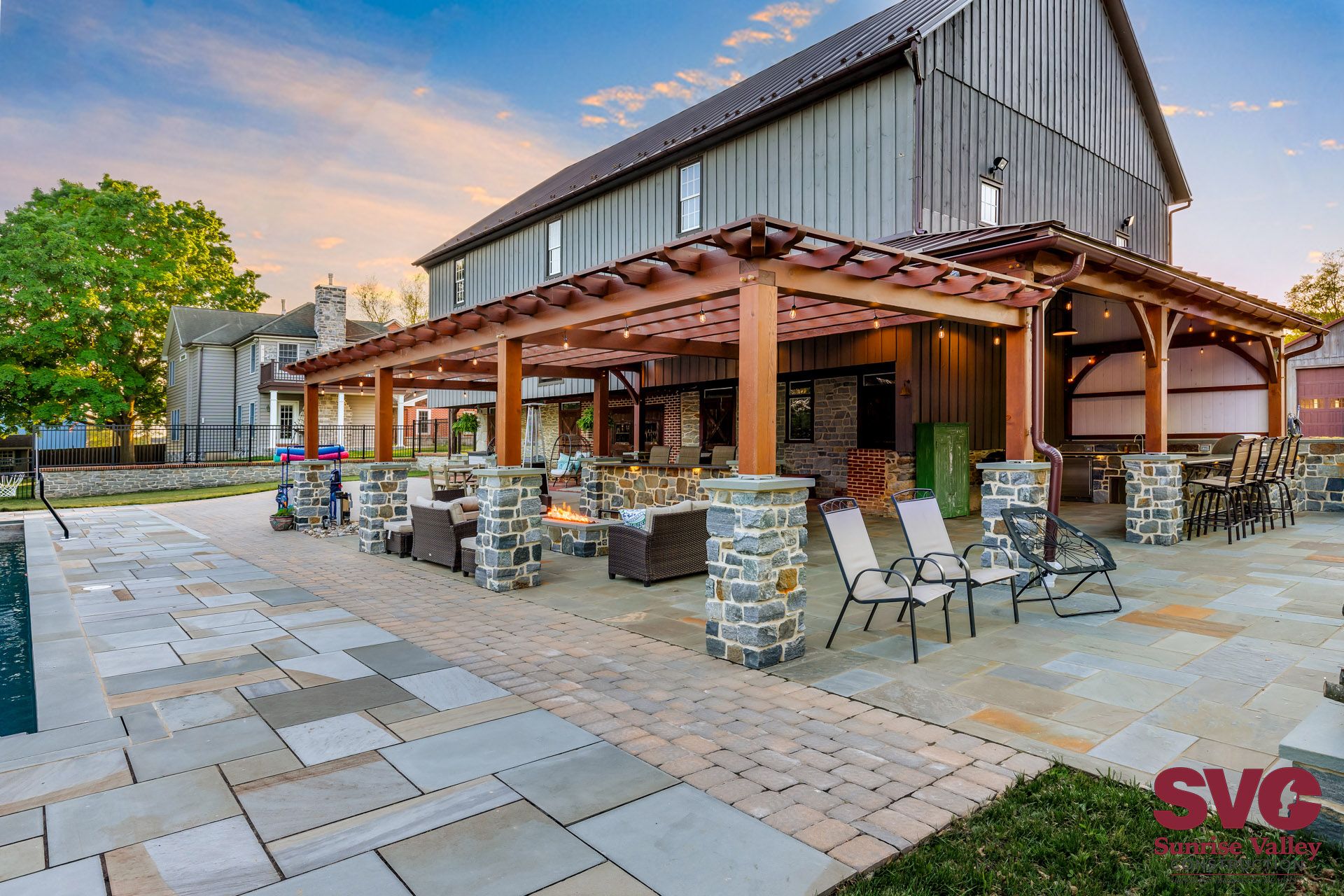 Manheim, PA Barn Timber Frame Photo Gallery | Sunrise Valley Construction