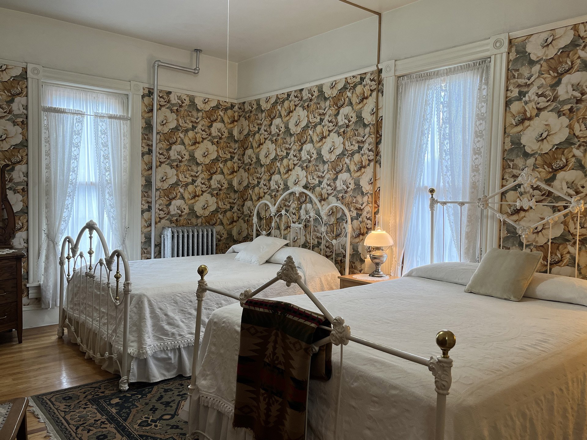 About Us | Gable House Bed and Breakfast Inn