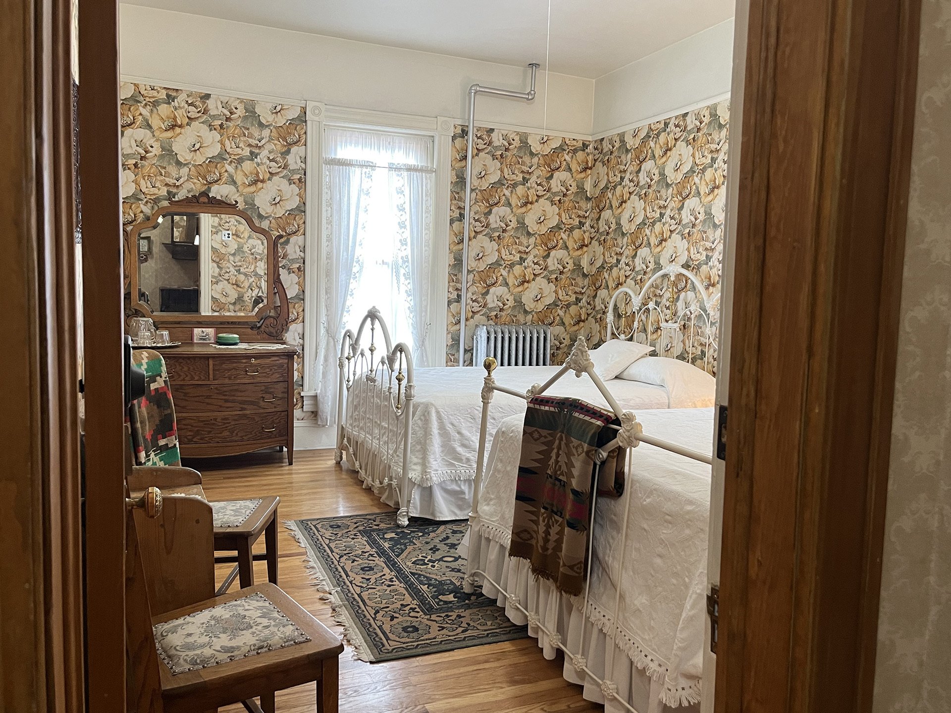 About Us | Gable House Bed and Breakfast Inn