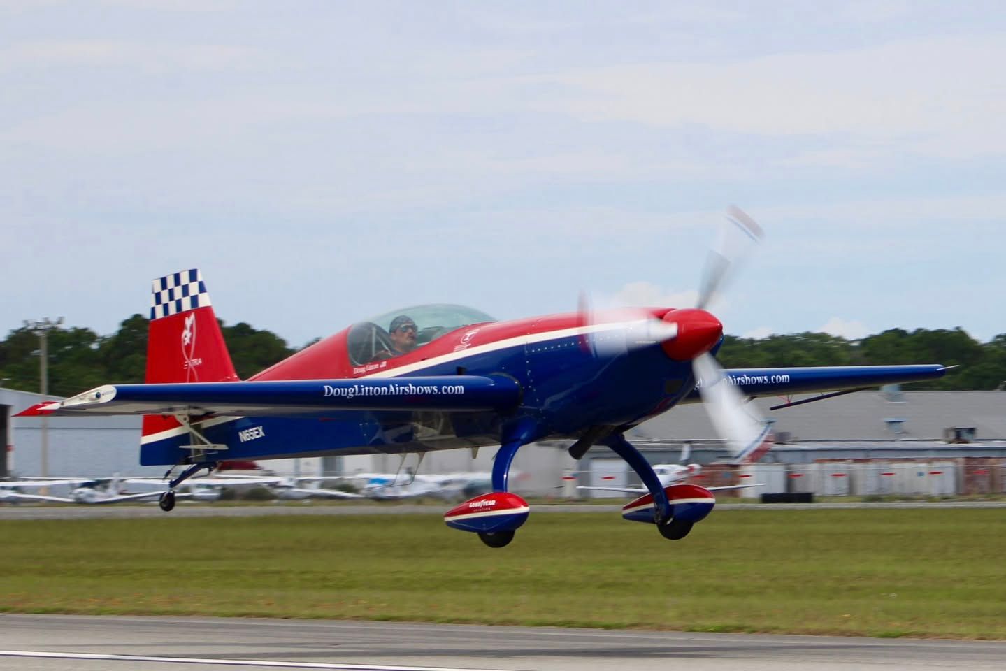 Precision Parachute Demonstrations | Florida International Airshow ...