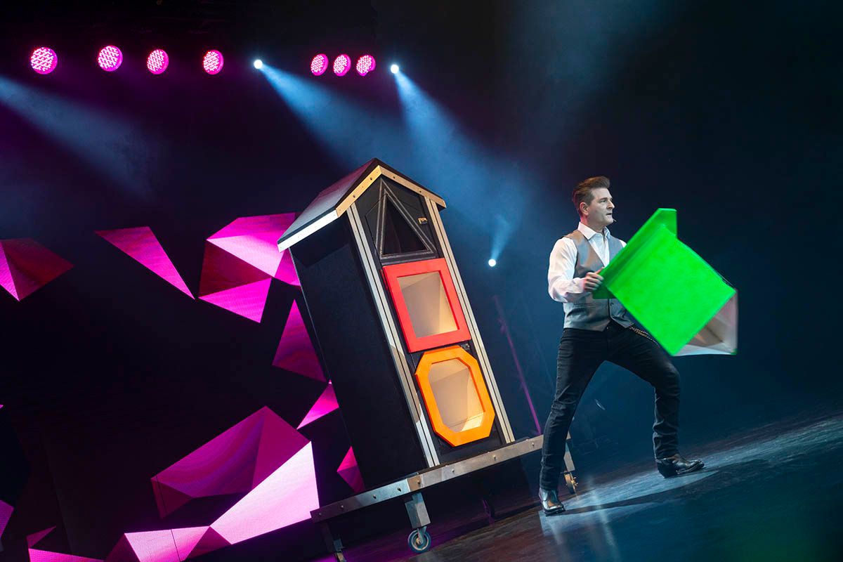 Wild Magic Photo Gallery | Greg Frewin Theatrical Centre