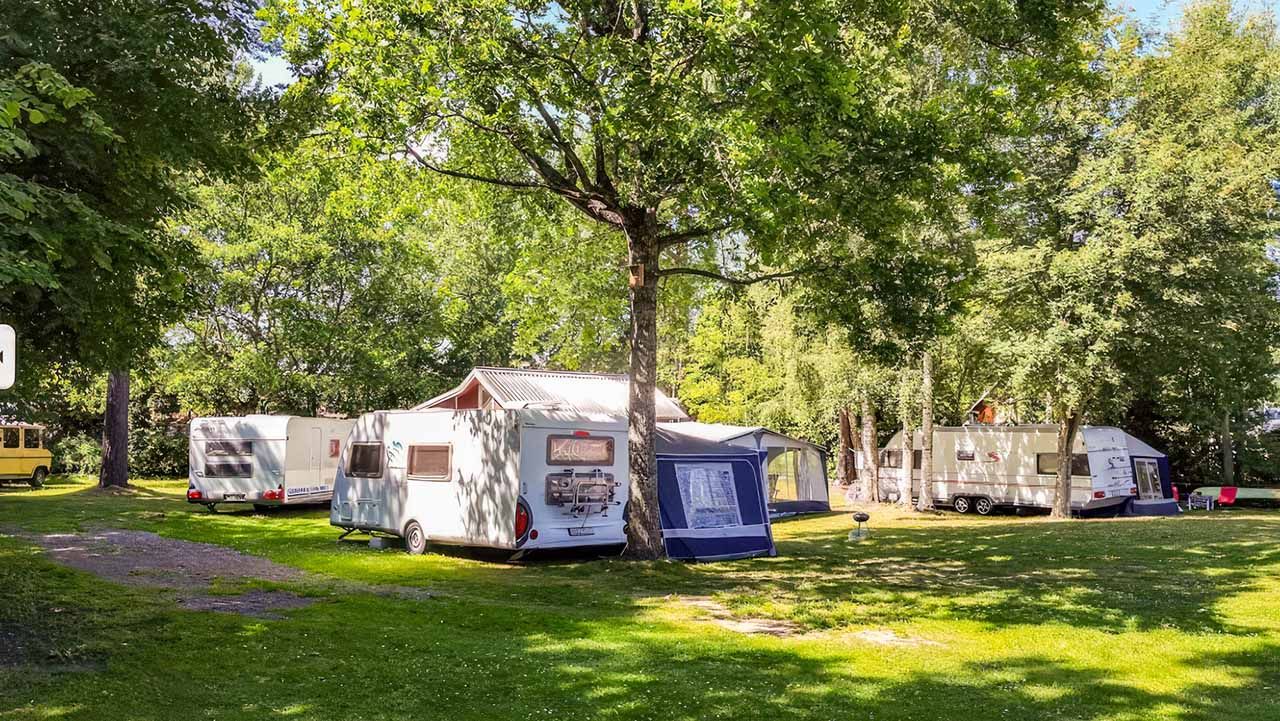 Camping i Motala för husvagn, husbil och tält