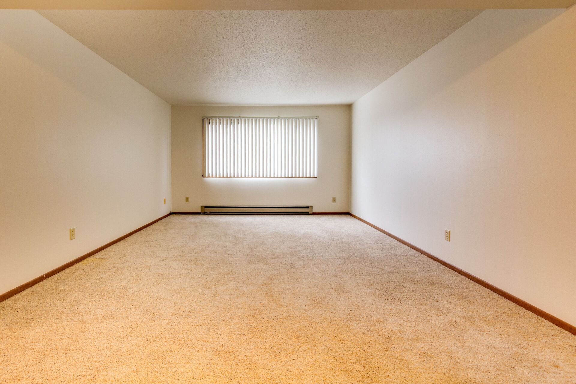 Property Details | Oakwood Apartments | Fargo, ND