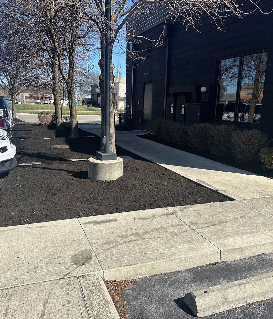 Mulch Installation Services in Columbus, OH | Residential & Commercial ...