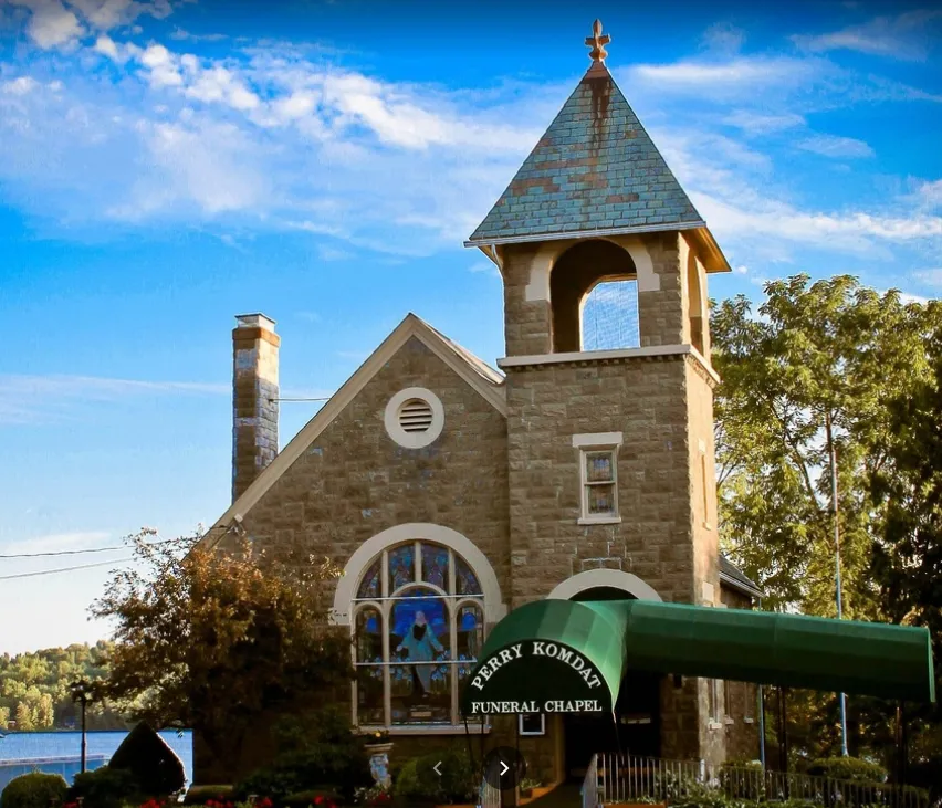 Perry-Komdat Funeral Chapel