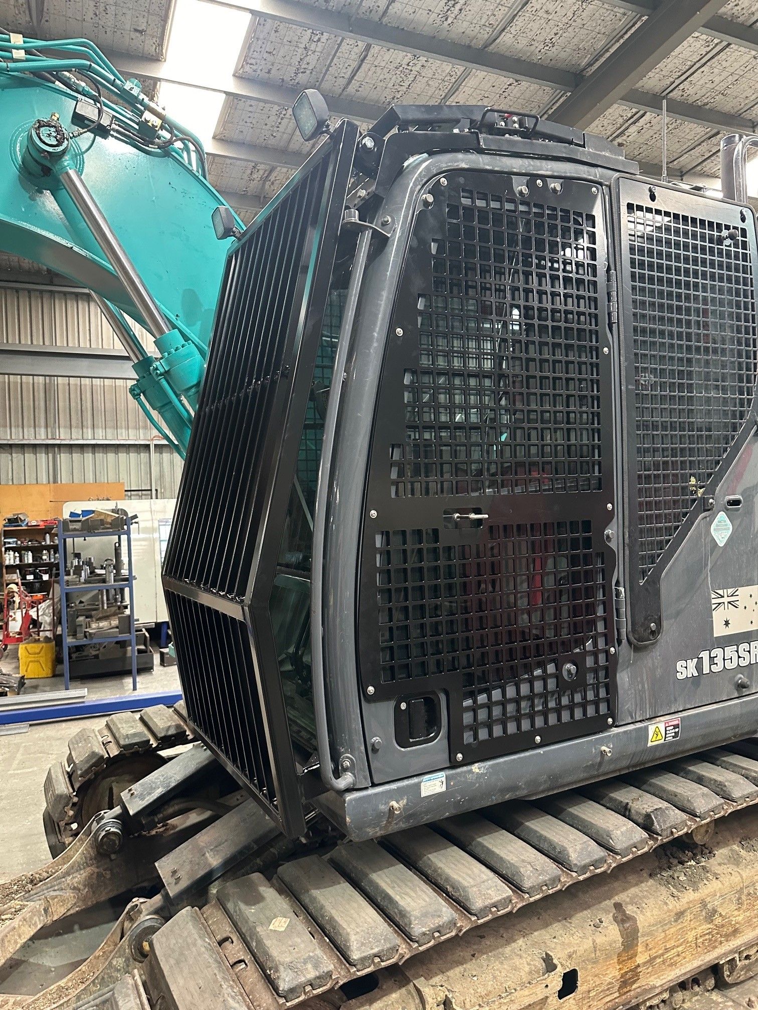 Earthmoving maintenance and plant engineering services
