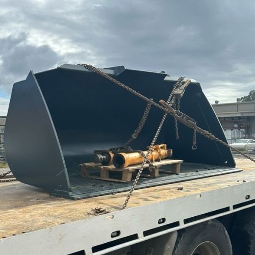 Earthmoving maintenance and plant engineering services