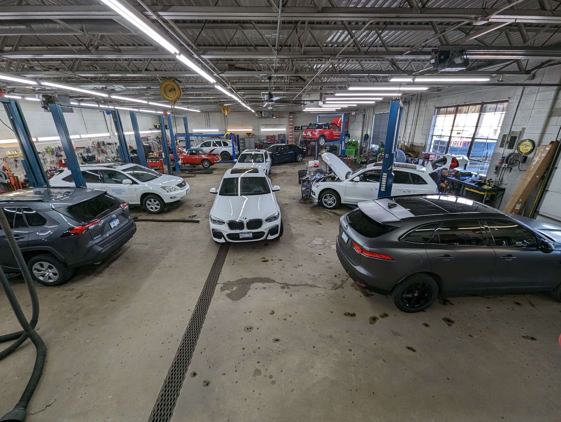 About Us - Autopia Auto Repair - Bloomington