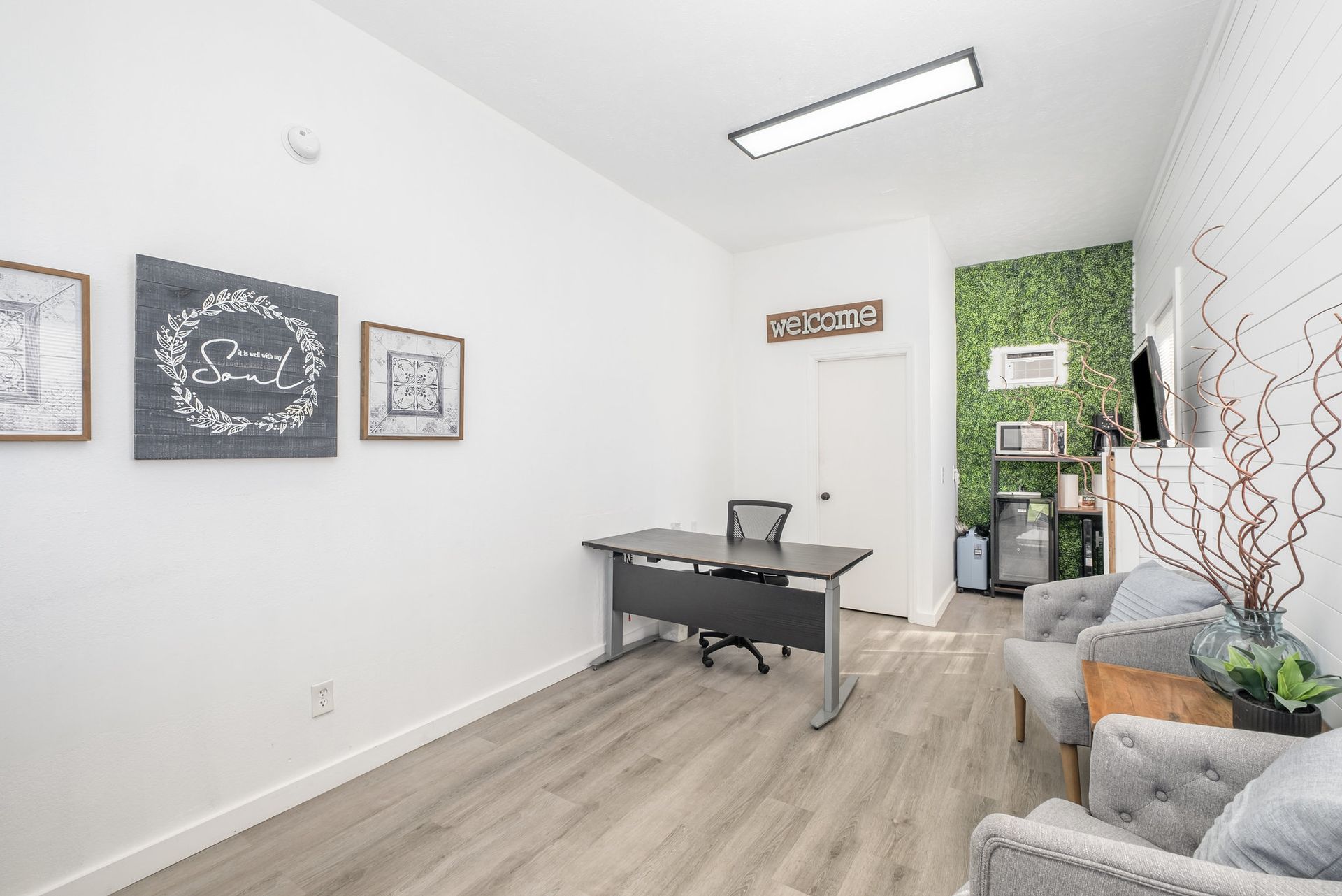 Studio 48 Apartments