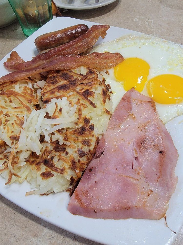 GALLERY | Explore Delicious Dishes at Ozzies Restaurant