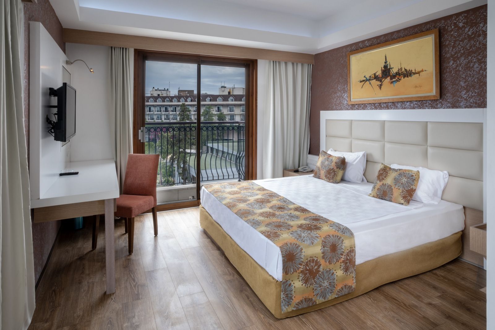 Fore Resort & Spa | Best Rate Guarantee