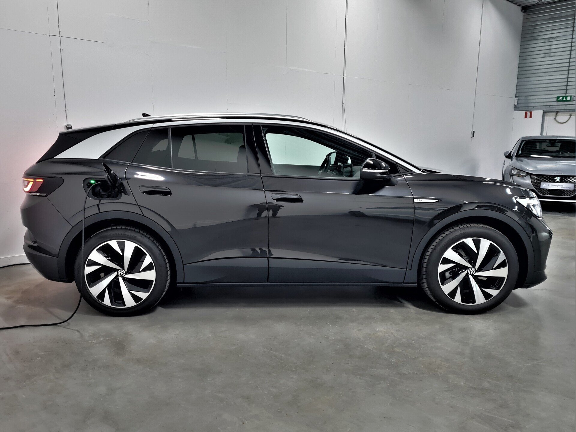 Volkswagen ID.4 First 12-2020 Mangaan Grijs