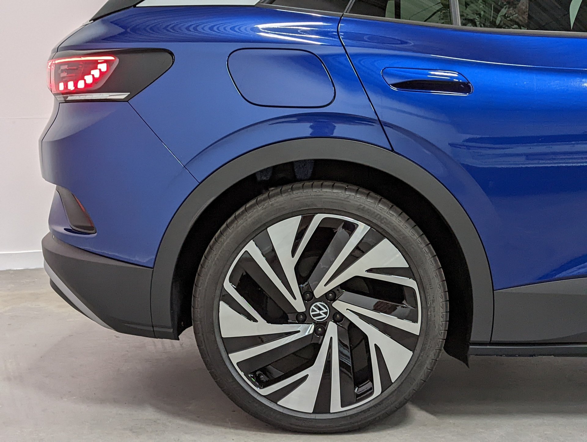 Volkswagen ID.4 1st Max