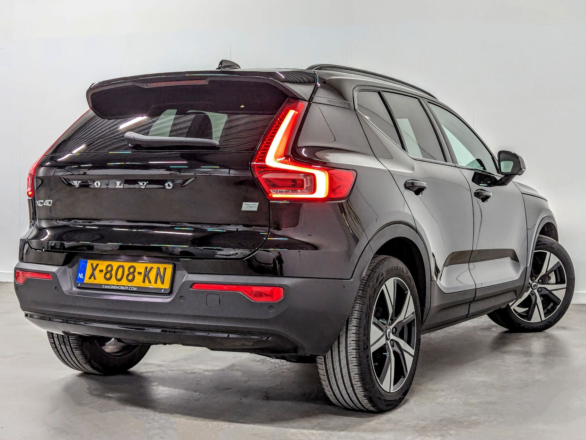 Volvo XC40 Recharge Twin Motor AWD Pro