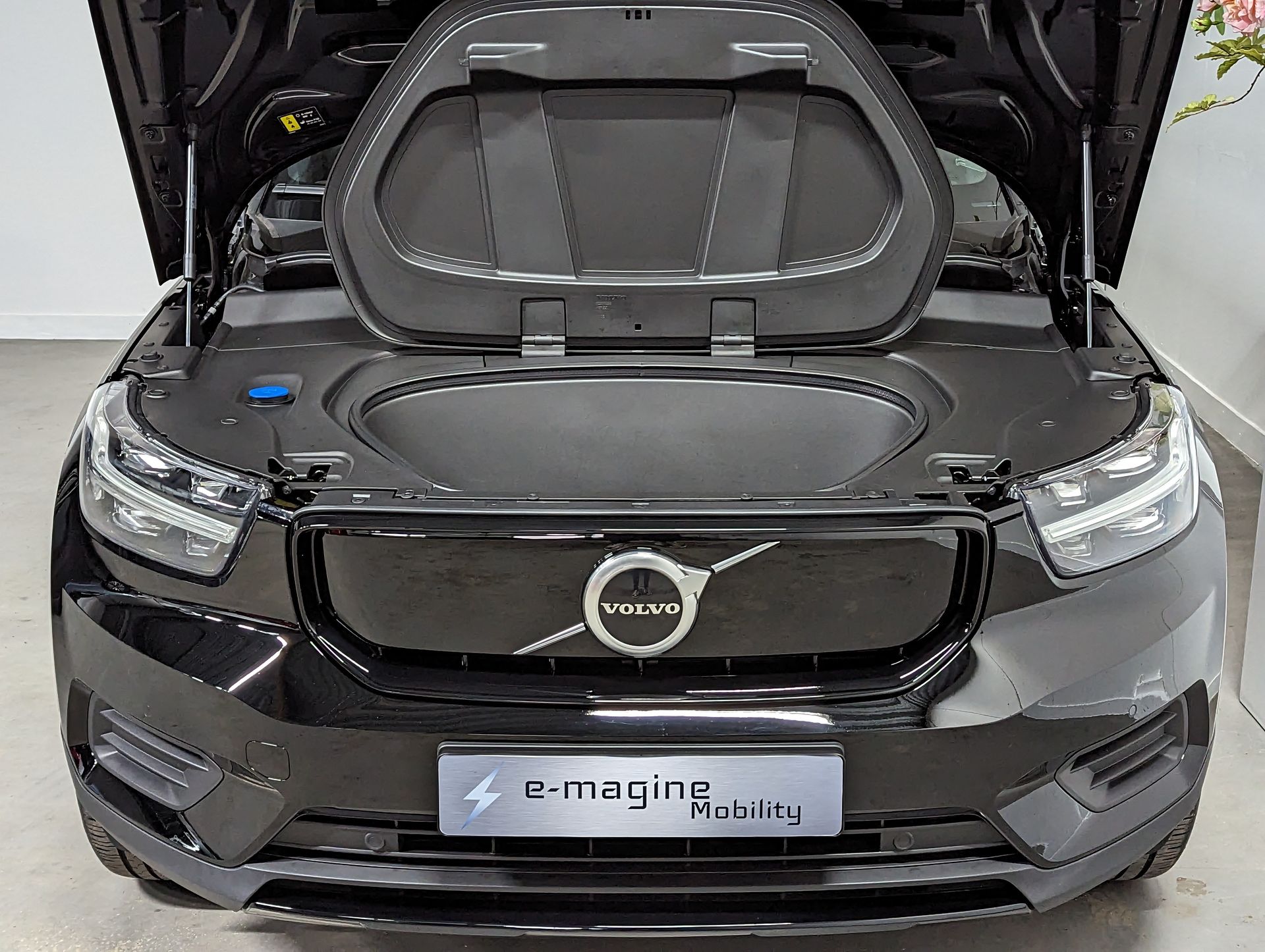 Volvo XC40 Recharge Single Motor FWD Plus