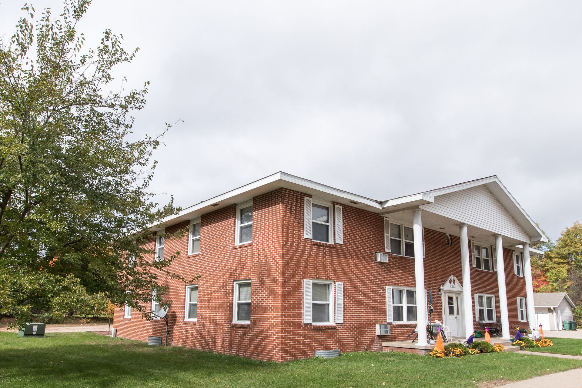 Allyson Court Apartments - Diamond Property Management, LLC