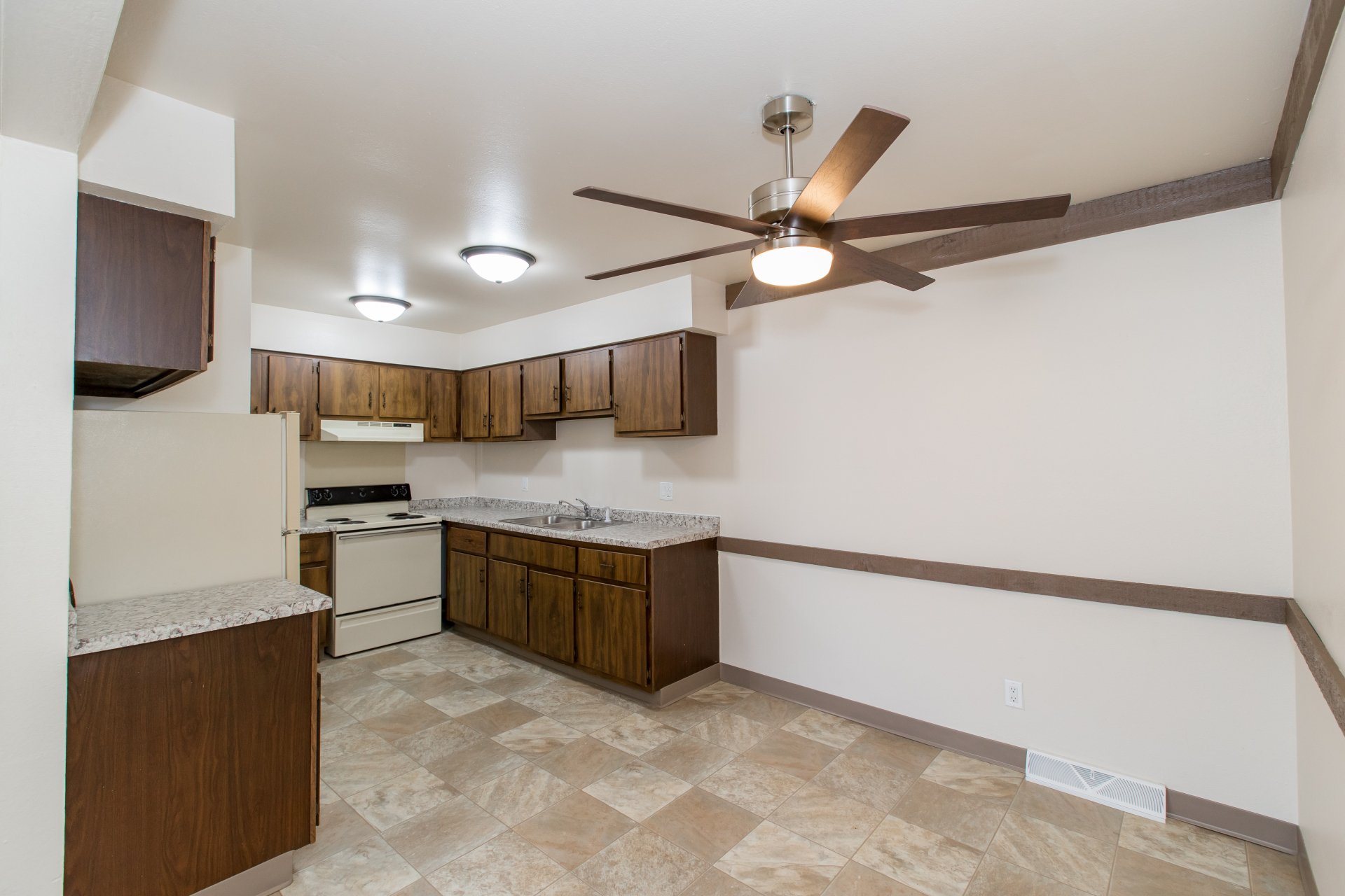 Coachlight Apartments Apartment - Diamond Property Management